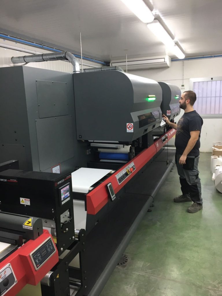 Sefran installa una EFI Full LED 4950 LX - MetaPrintArt
